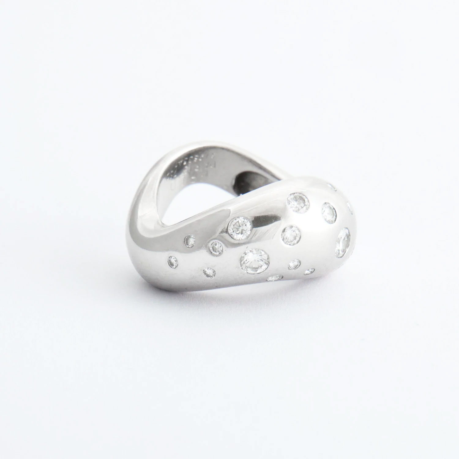 Moving Ring of Fred | JEWELLERY LUCKY ONE