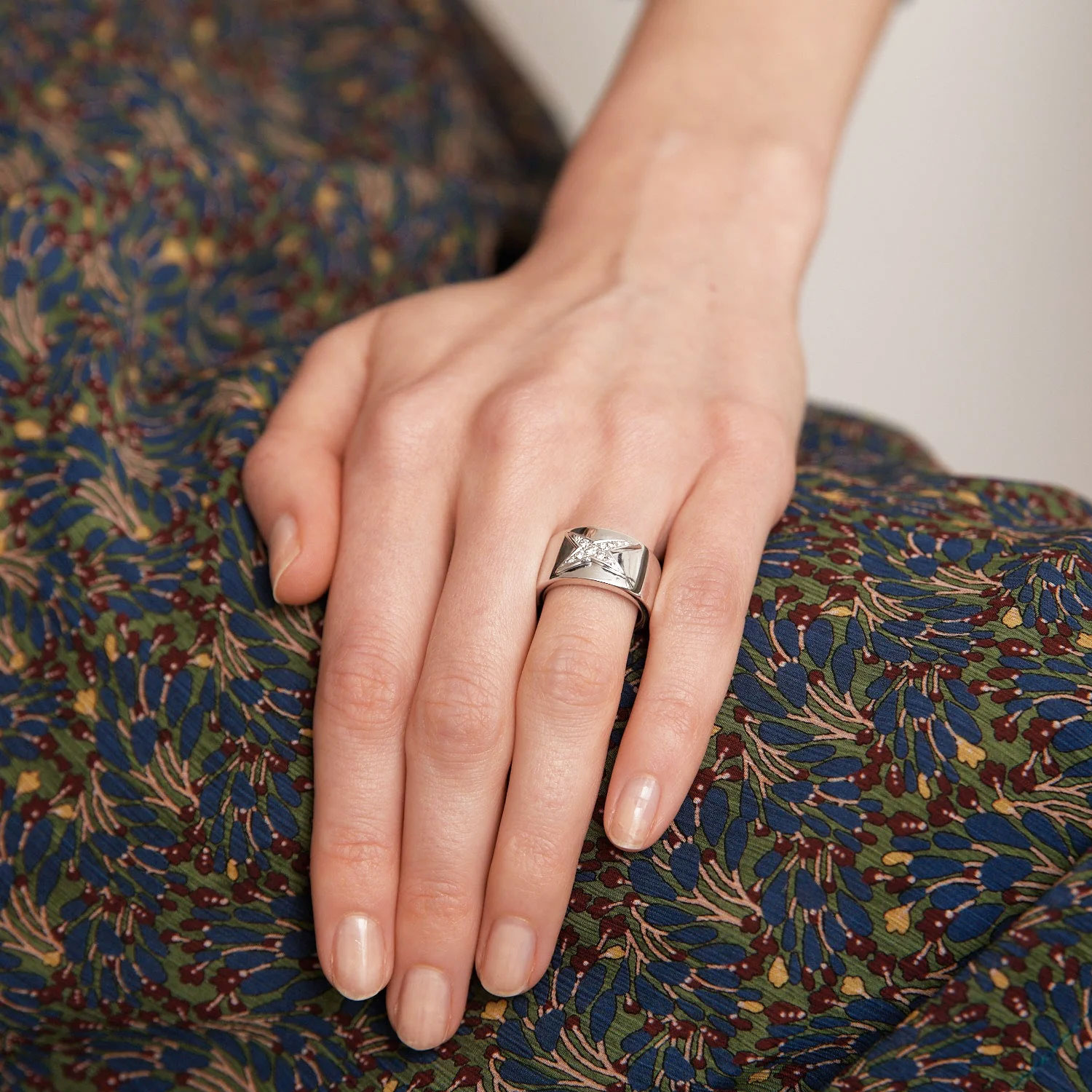 Etoile Divine Ring of Mauboussin | LUCKY ONE