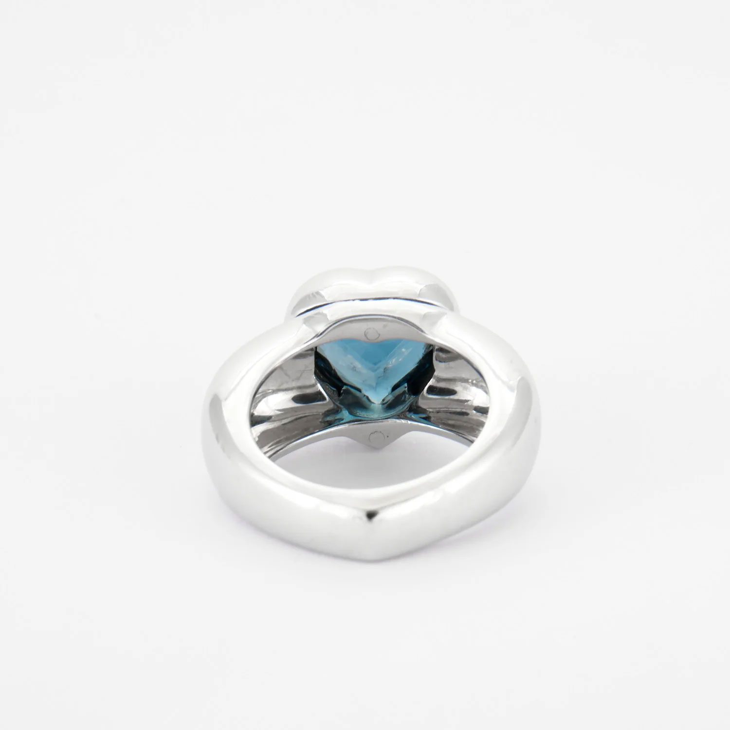 Topaz Heart Ring of Piaget | JEWELLERY LUCKY ONE
