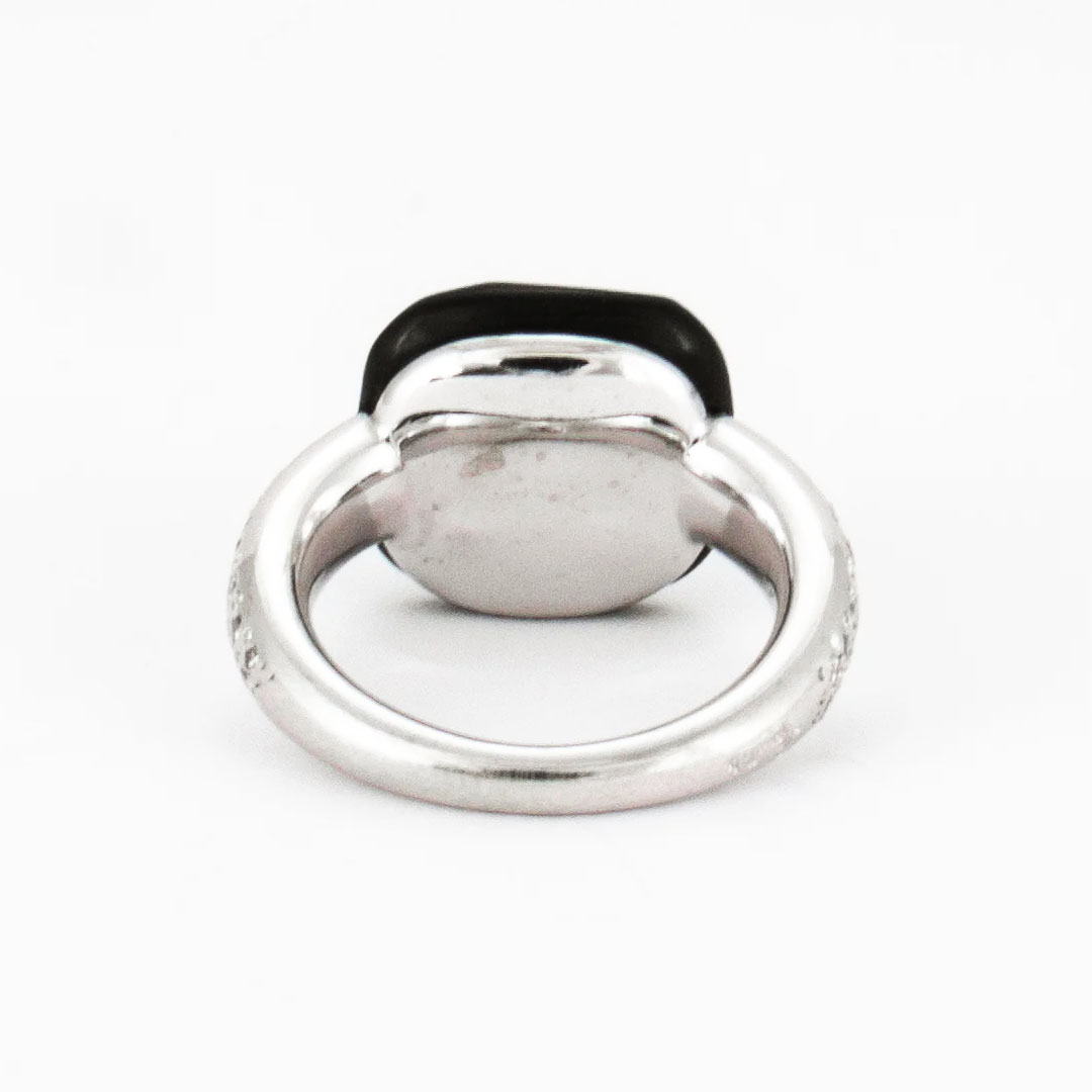 Capri Ring with Onyx of Pomellato | JEWELLERY LUCKY ONE