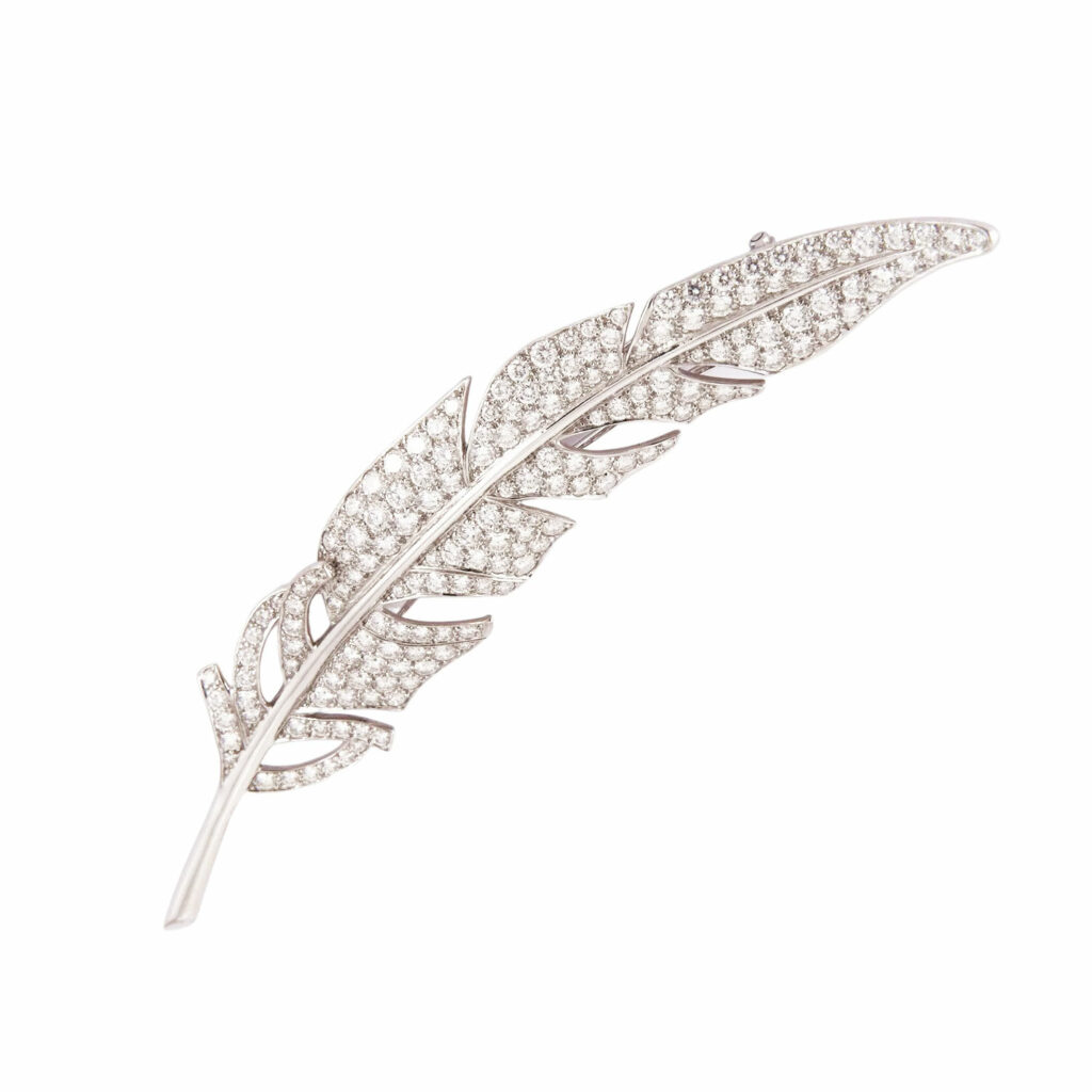Diamond Feather Brooch of Boucheron | LUCKY ONE